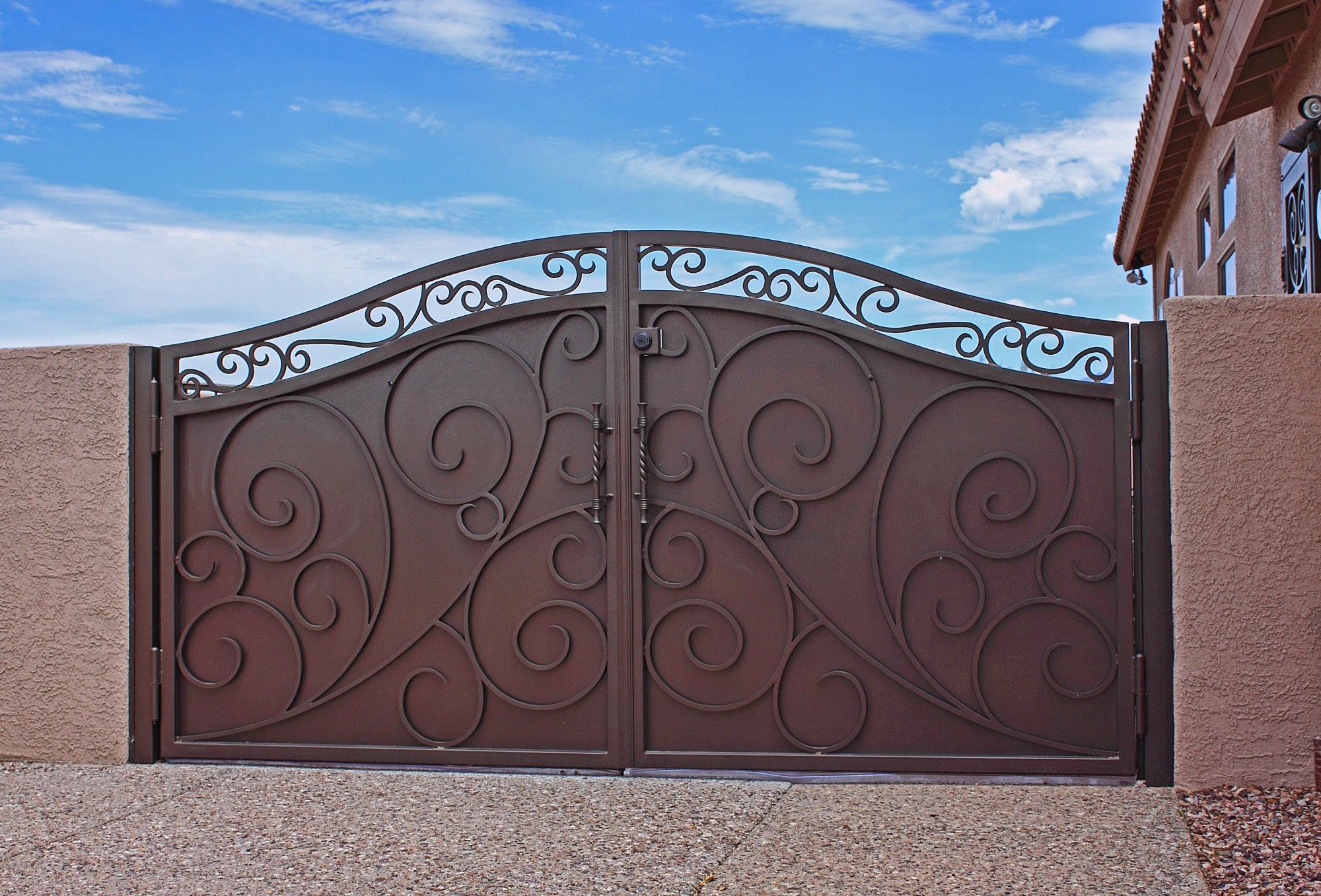 The Art and Functionality of Iron Gate Work | Arverni Iron Works